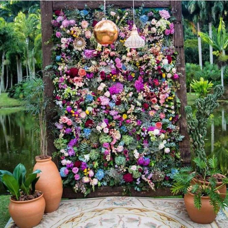 Painel de Flores na Decoração: + 40 fotos para se inspirar